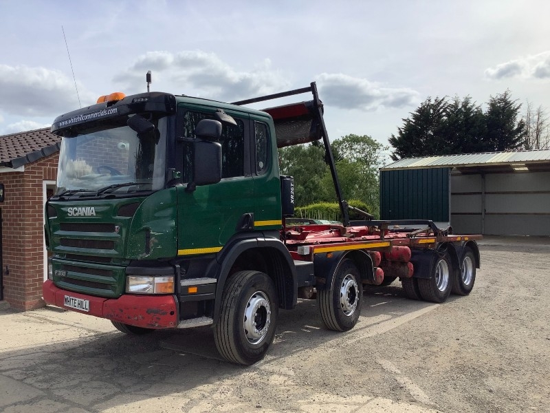 Rigid Trucks | Whitehill Commercials