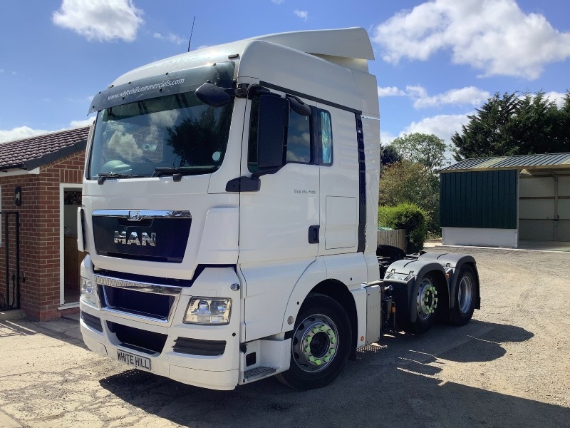 Tractor Units | Whitehill Commercials