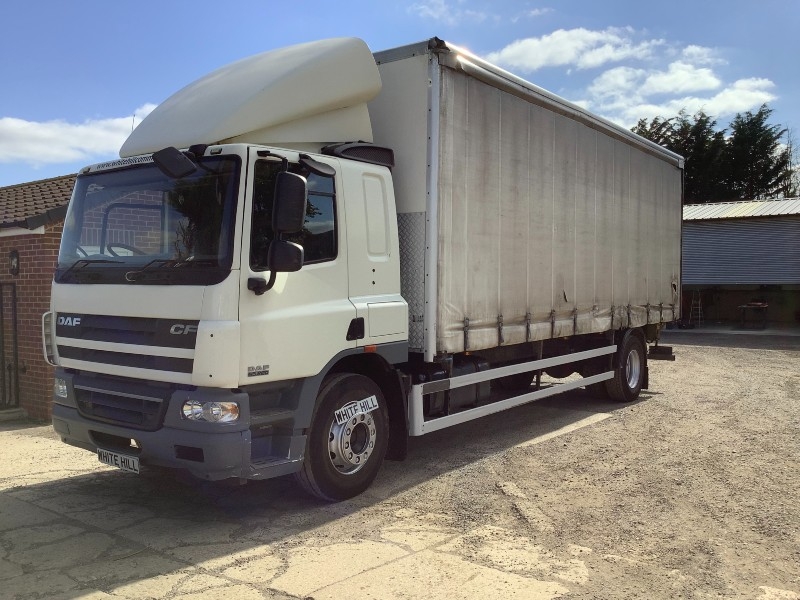 Rigid Trucks | Whitehill Commercials
