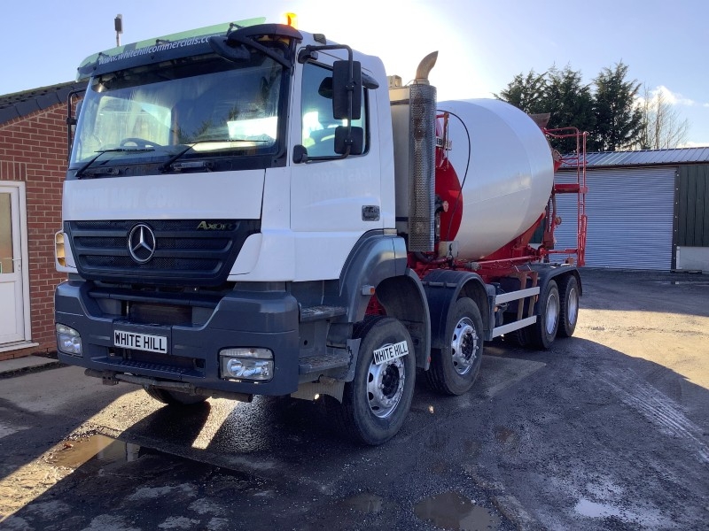 Rigid Trucks | Whitehill Commercials